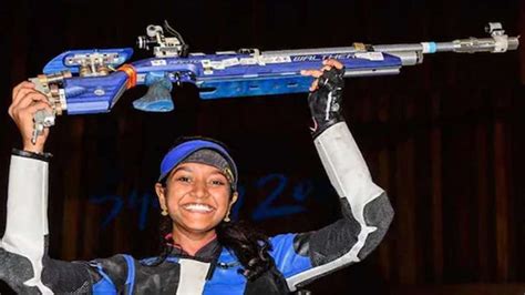Indias Elavenil Valarivan Wins Gold In International Air Rifle