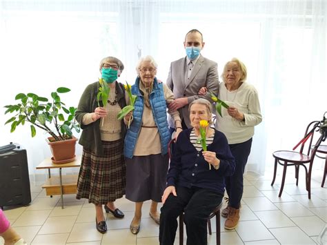 Dzień Kobiet w naszym Domu Seniora ds pan pl