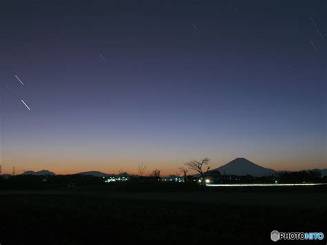 E M Mark By Mt Lion Id Photohito