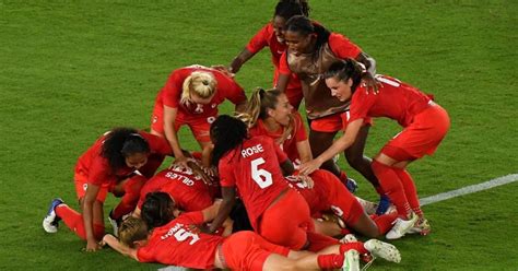 Nos Pênaltis Canadá Vence A Suécia E Conquista O Ouro No Futebol