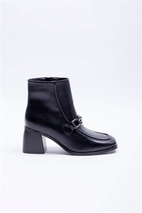 Botas — Daniel Cassin