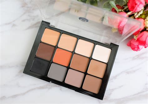Viseart Palette in 01 Neutral Matte - Hakme Beauty