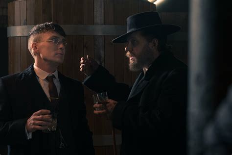 Фото Острые козырьки Кадр из сериала «Острые козырьки 2013 3797402