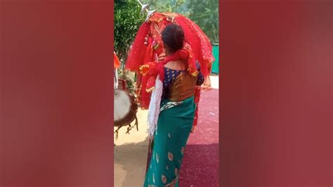 ग्राम नौगा में दुर्गा माता के मन्दिर में दुर्गा माता की डोली का डोल