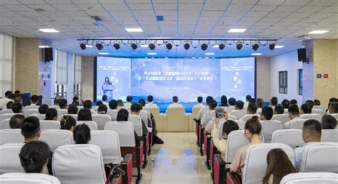 新疆：优化升级人才政策体系 助力打造“人才逐梦之城” 神州学人网