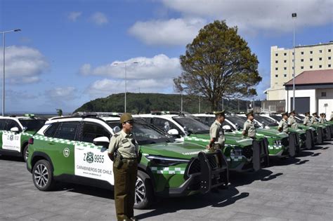 Gobierno entrega nuevos vehículos a Carabineros en la región Paislobo Prensa