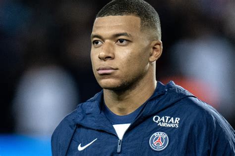 Mbappé le comunica al PSG que no renovará su contrato Club buscaría