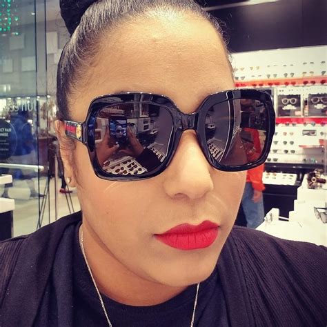 Elaine La Lola Youtube