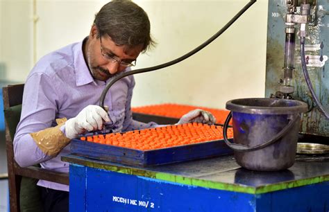 Purple Fingers Indelible Ink Are Hallmarks Of Indias Elections Reuters