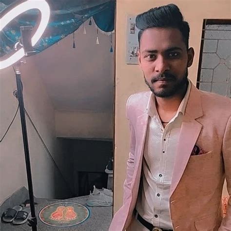 Dhruv (@dhruv_196200) • Threads, Say more