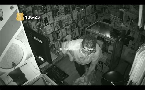 Video Sospechoso De Robo En Un Local Comercial CRinformativo
