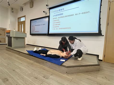 提高救护能力 保障生命安全学生处公寓管理与服务中心开展校园急救知识培训活动 西安翻译学院 满载希望的方舟 陶冶情操的熔炉