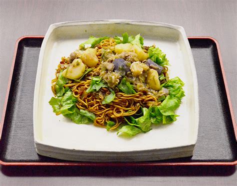 ポテトのせ焼きそば インスタントラーメンナビ