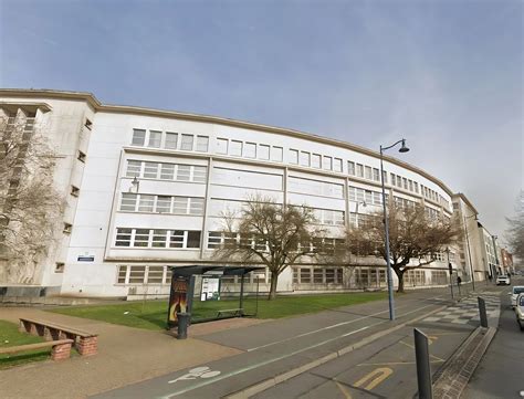 Attaque au couteau dans un lycée d Arras un enseignant tué deux