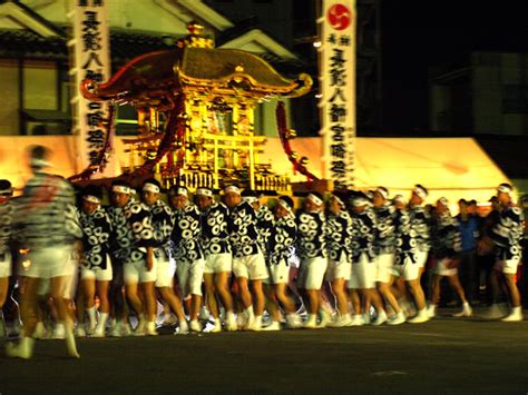 長刀山から知るまつりのルーツ 神輿太刀渡り曳山子ども歌舞伎長浜曳山まつり まち文化 DADA Journal 滋賀