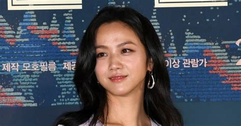 주연상 탕웨이 헤어질 결심 잊지 못할 추억휴대 전화에 아직도 저장 2022 부일영화상