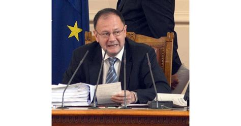 Миков недоумява целта на втория вот на недоверие