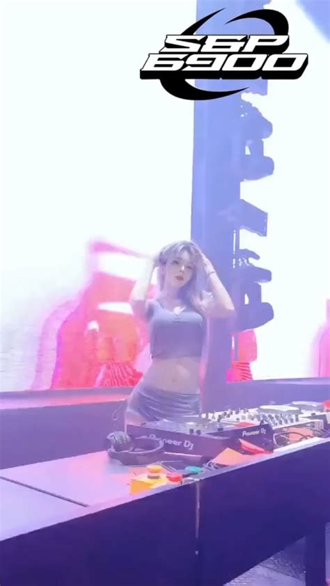 Spx Girl Does Dj R Spx6900