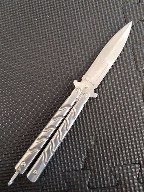 【やや傷や汚れあり】バタフライナイフ ベンチメイド ミリタリーナイフ アウトドアナイフ キャンプ セルフディフェンス 手裏剣の落札情報詳細