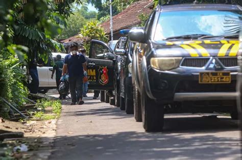 Lagi Densus 88 Tangkap 5 Terduga Teroris Di Sukoharjo Sempat Diduga