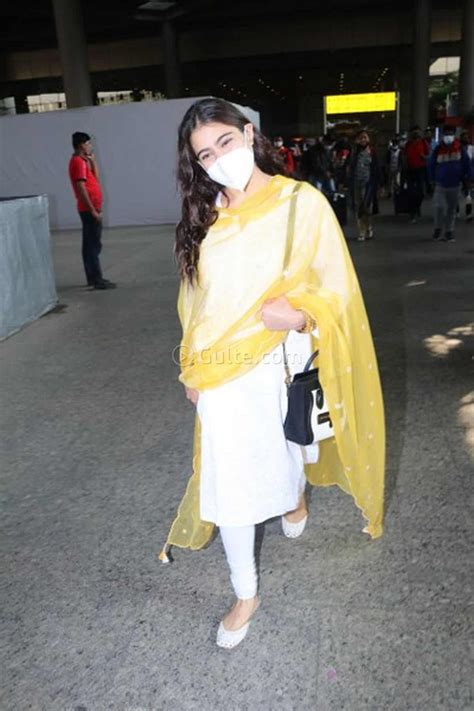 Sara Ali Khan Looks Gorgeous