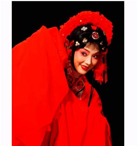 網紅不倒翁小姐姐結婚，大贏家卻是婆婆，秦腔四大名旦受關注 每日頭條