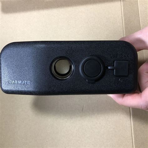 80系ヴォクシー、ノア、エスクァイア専用カーメイト シガーソケット増設 メルカリ