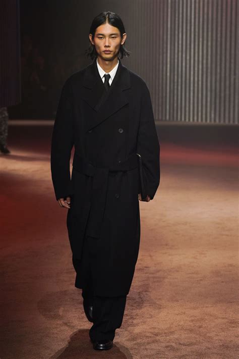 Cos Rtw Spring 2024 [photos]