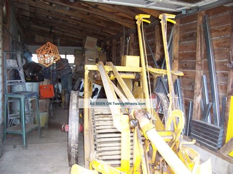 Farquhar Iron Age Single Row Steel Wheel Potato Digger