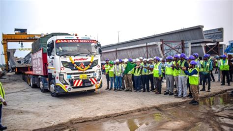 அடேங்கப்பா பயங்கர டெக்னாலஜி 185 மெட்ரிக் டன் எடை கொண்ட U கர்டரை நிறுவி சென்னை மெட்ரோ சாதனை