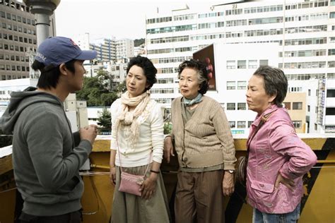 육혈포 강도단 Twilight Gangsters 상세정보 씨네21