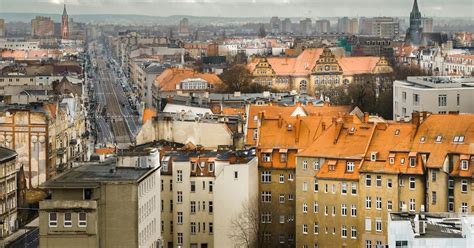 Серед іноземців найбільше квартир у Польщі купили українці