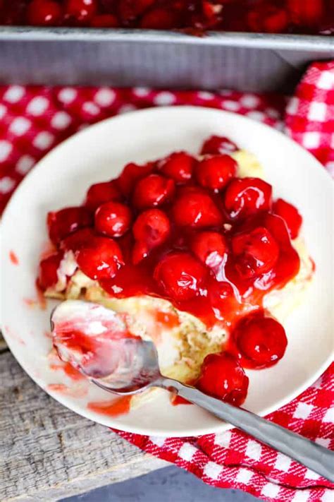 Easy Cherry Cheesecake Dessert The Baking Chocolatess