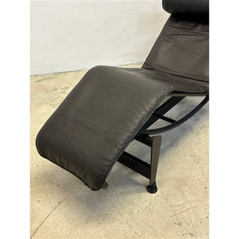 Lc4 Le Corbusier Noire Brown Leather Chaise Lounge For Cassina Chairish