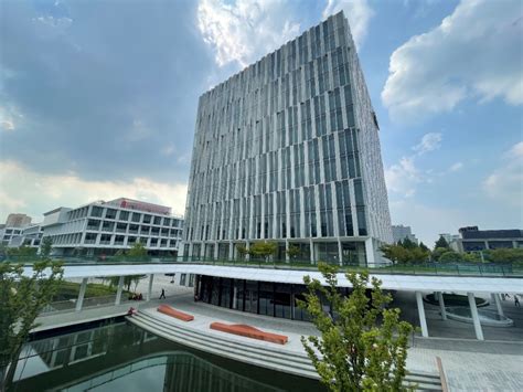 中国人寿30亿元投资上海临港漕河泾高科技园 知乎