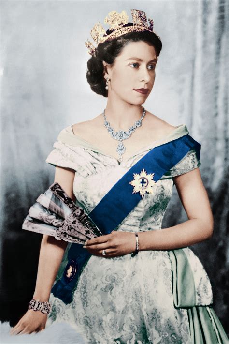 Isabel Ii Fallece A Los 96 Años Vogue España