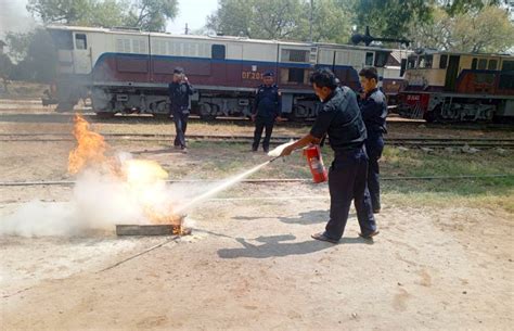 သာစည်မြို့နယ် ဌာနဆိုင်ရာရုံးများ မီးဘေးလုံခြုံရေးစစ်ဆေးပြီး