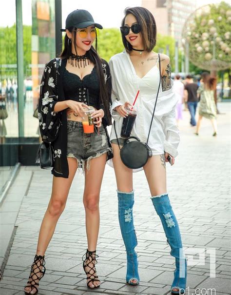 和閨蜜逛街穿什麼？ 這12組閨蜜穿搭趕緊學起來吧！（組圖） 每日頭條