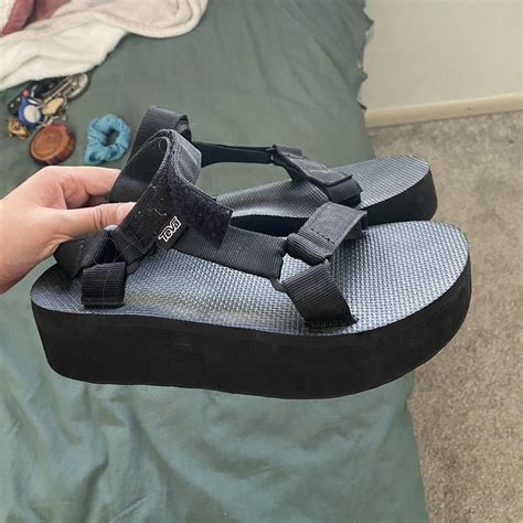 Platform Tevas Sandals Size 7 Dm For Questions No Depop