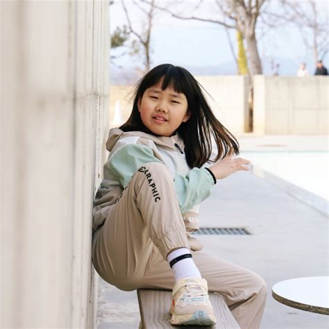 키즈 트레이닝복 봄 코디로 찰떡인 트레이닝 세트 네이버 블로그