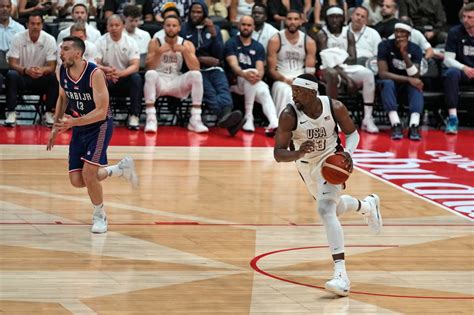 Stephen Curry Strong In Us Mens Basketball Teams 105 79 Win Over