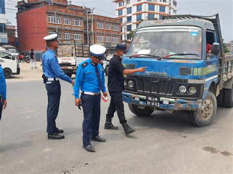 यान्त्रिक चेकिङमा ७४ जना चालक कारबाहीमा निको खबर