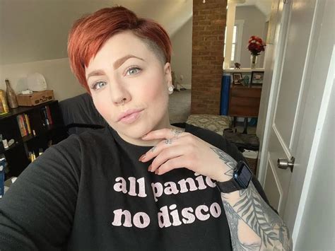 60 Trendiest Asymmetrical Pixie Cuts For 2023 Artofit