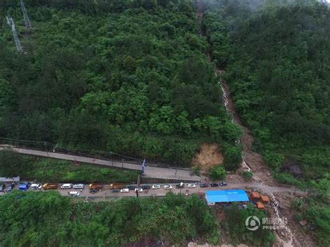 独家航拍福建山体滑坡全景现场