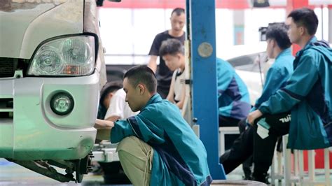 L Int Gration De L Industrie Et De L Ducation Dans La Sp Cialisation