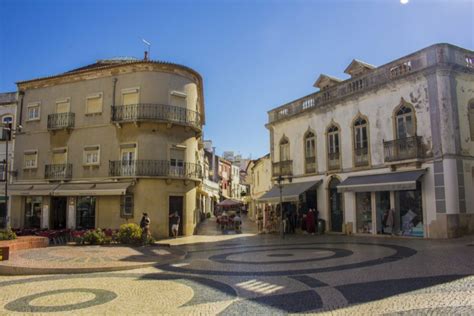 Sai Guide Lagos Portugal Suitcase And I