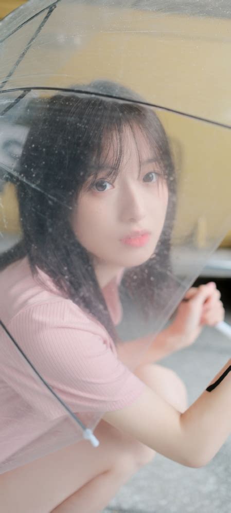 嘴巴含着花的古装美女手机壁纸 美女壁纸 壁纸下载 墨鱼部落格手机壁纸