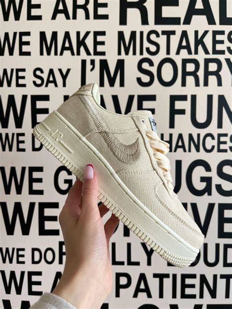 Купить Кроссовки женские Nike бежевые повседневные текстильные весна ...