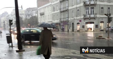Uma Centena De Inundações Em Lisboa Tvi24