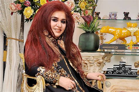 How To Remove Colour After Holi The New Indian How To Remove Colour